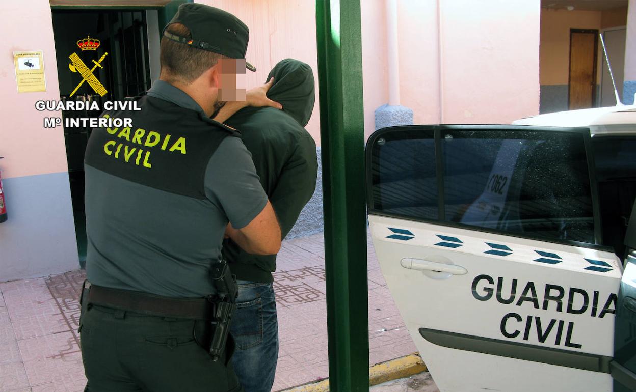 Desarticulan un grupo delictivo dedicado a cometer robos en Águilas y Lorca | La Verdad